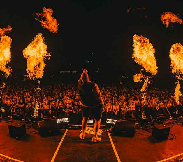 Live-Acts – Unsere Live-DJs und Künstler bei Schneebeben